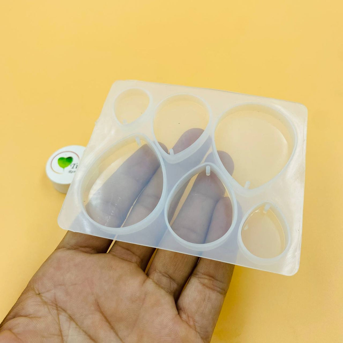 6 Cavity Drop Shape Mould – Tulsi Resin Store