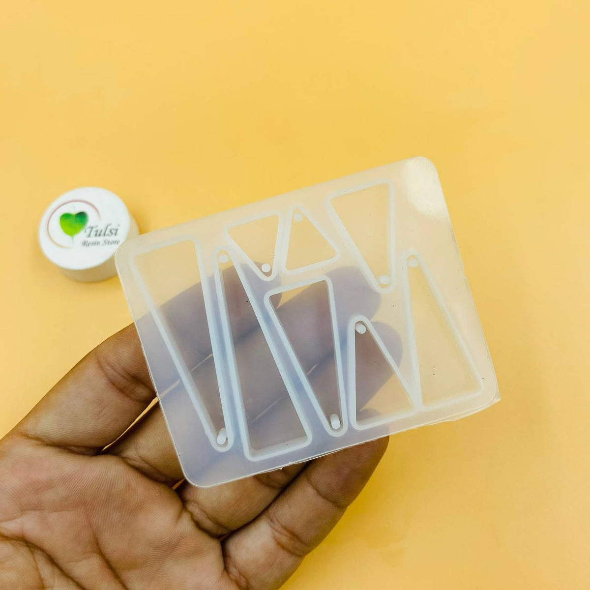 8 Cavity Long Triangle Mould – Tulsi Resin Store