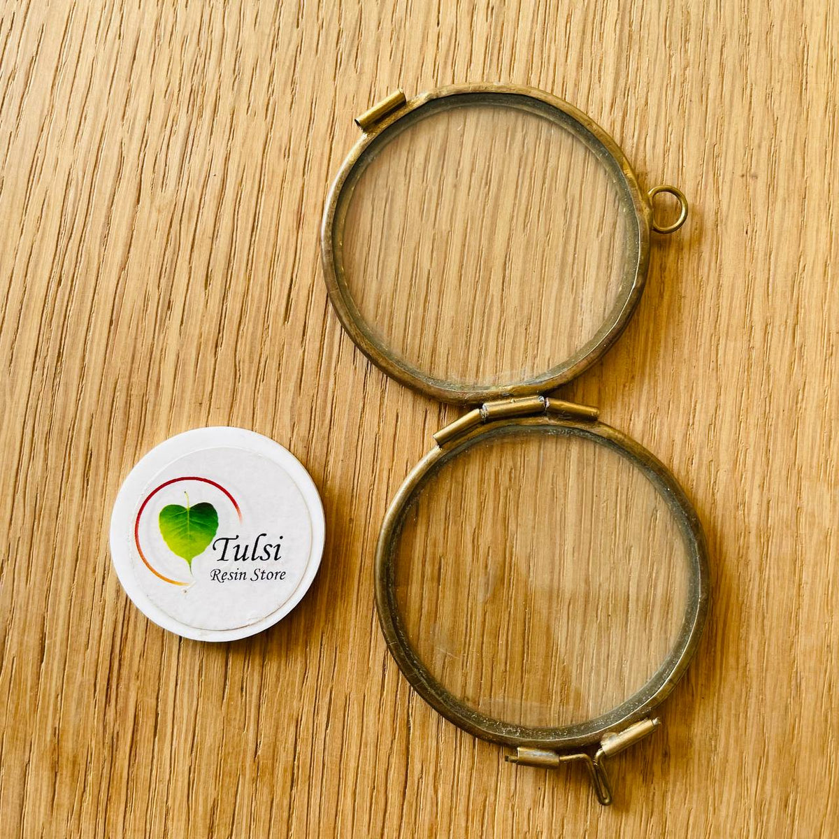 Distash/Defective 2" Round Vintage Metal Frame – Tulsi Resin Store