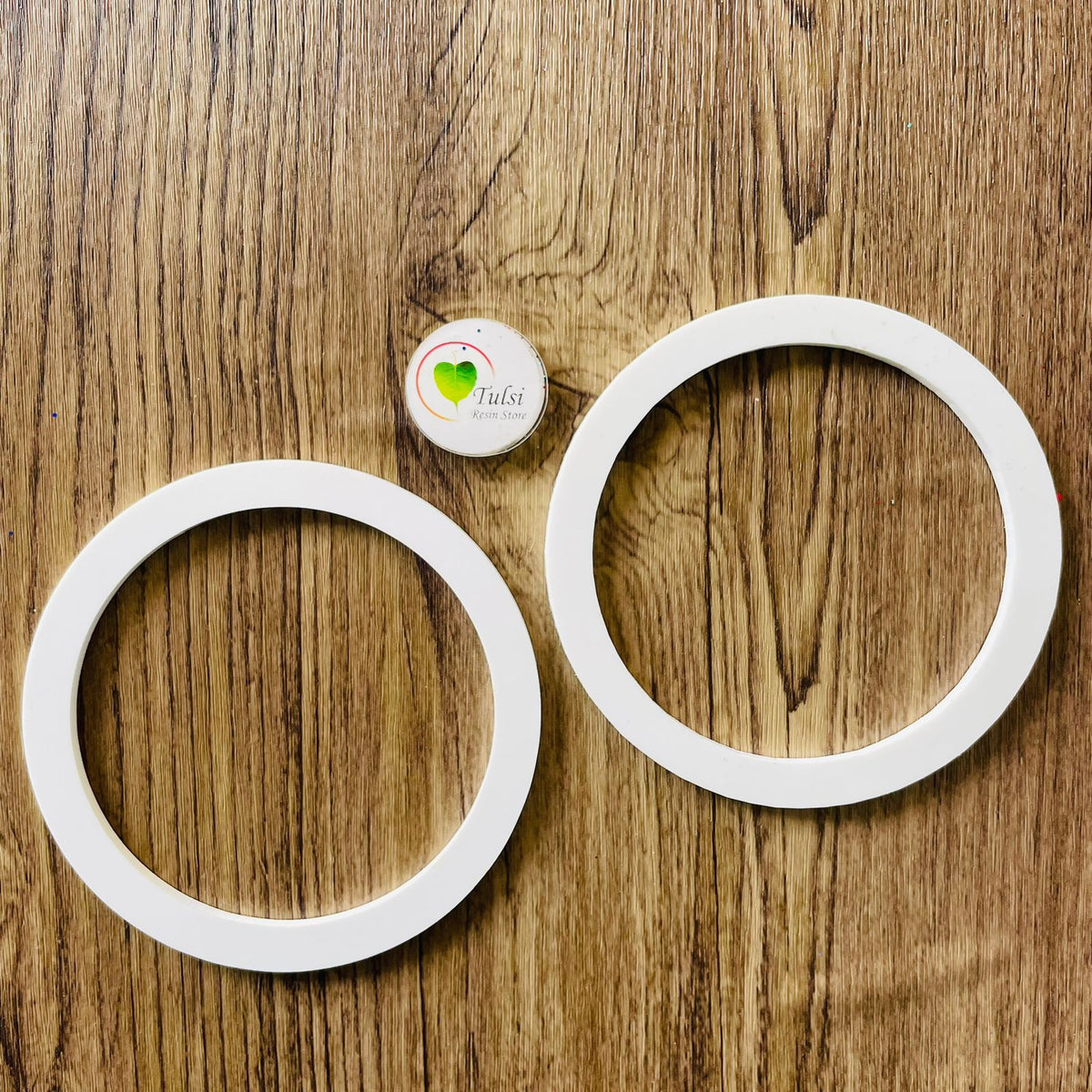 White Acrylic Border (2 Pcs) – Tulsi Resin Store