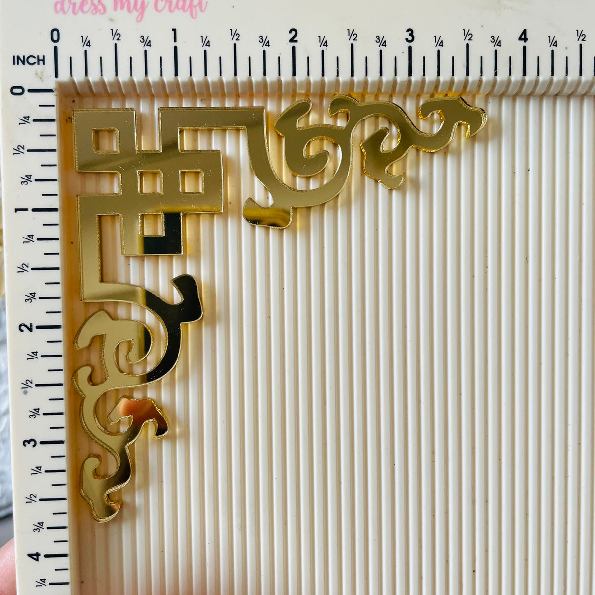 Acrylic Cutout - Corner (B) – Tulsi Resin Store