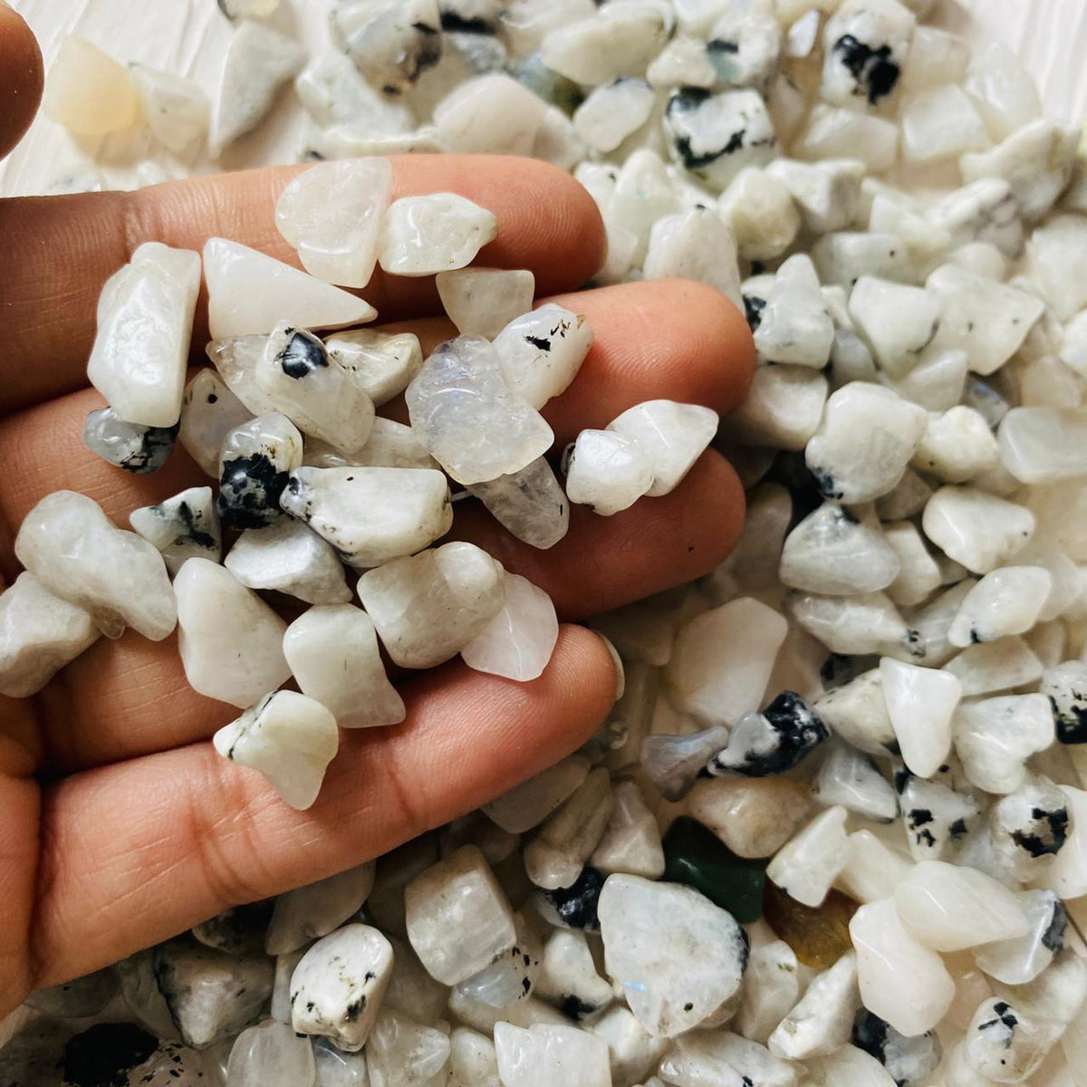 White Agate Stone – Tulsi Resin Store